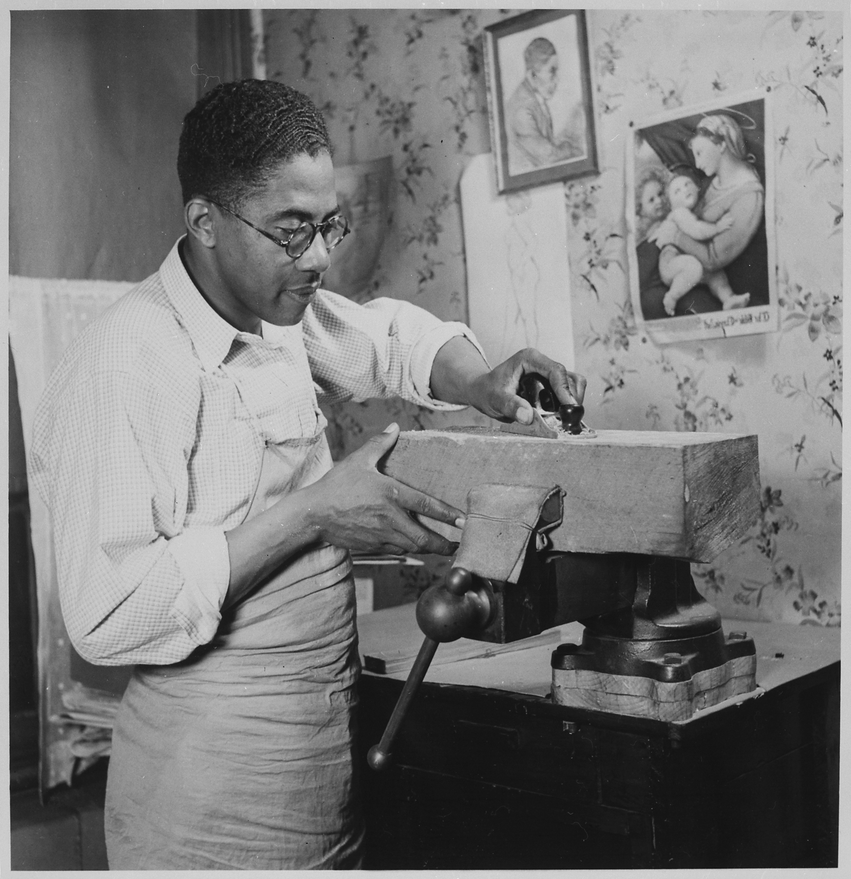 Profile: Leslie Garland Bolling (1898-1955) – Black Art Story
